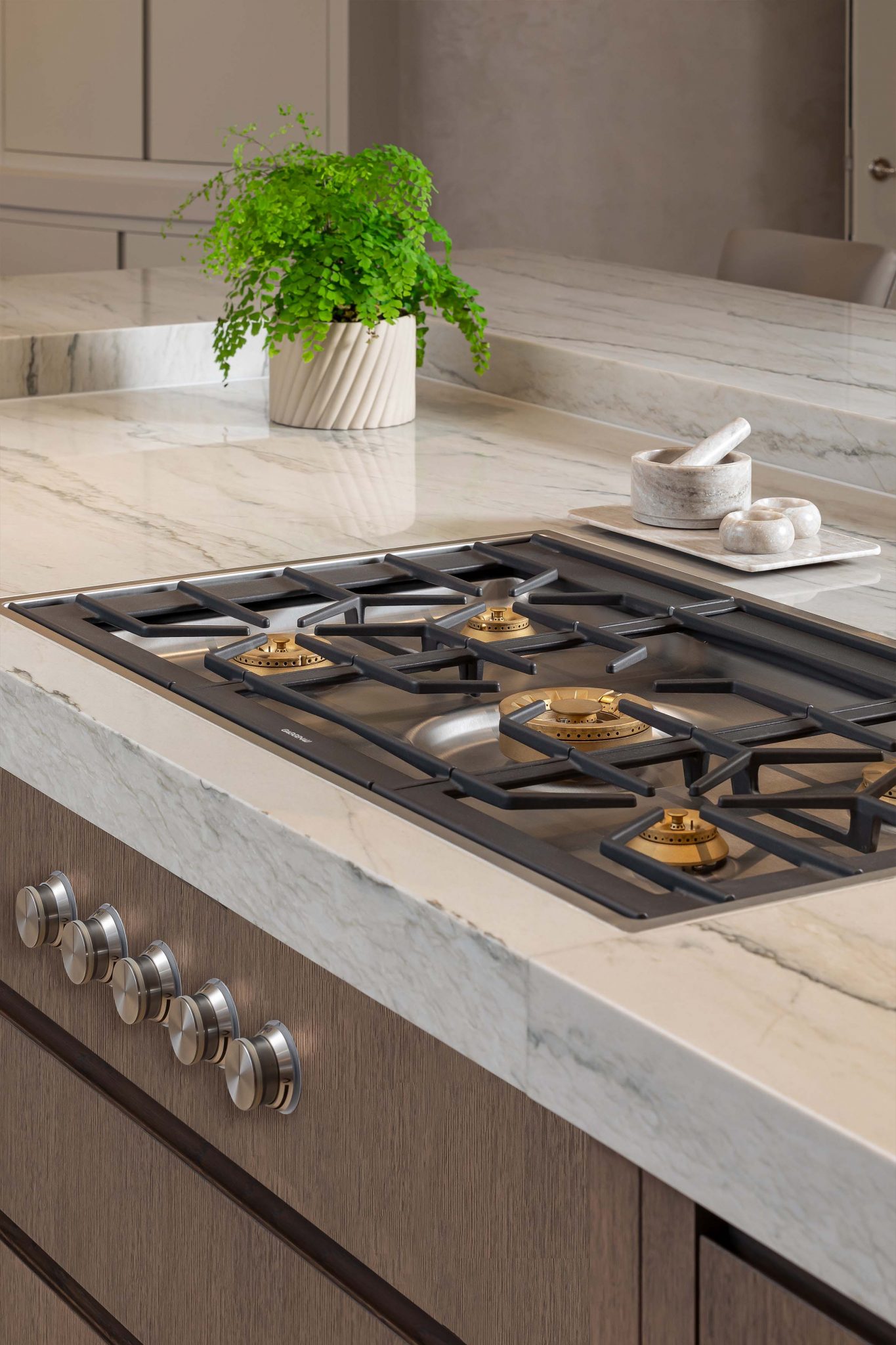 Chamber Furniture | Manufacturers of Luxury Modern Kitchens