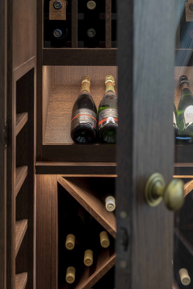 Chamber Furniture | Manufacturers of Stained Oak Kitchens